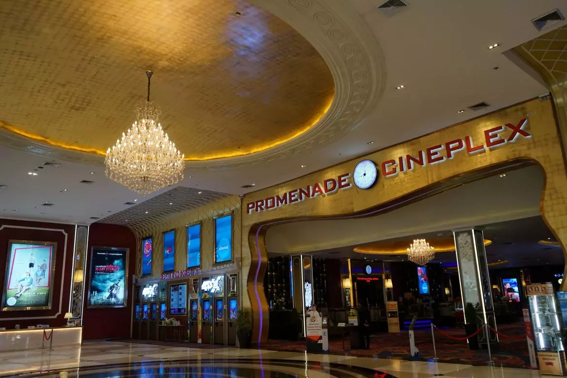 PROMENADE CINEPLEX - Portfolio:: ไฟประดับ ไฟตกแต่ง ไฟเทศกาล ไฟเวที ระบบ ...